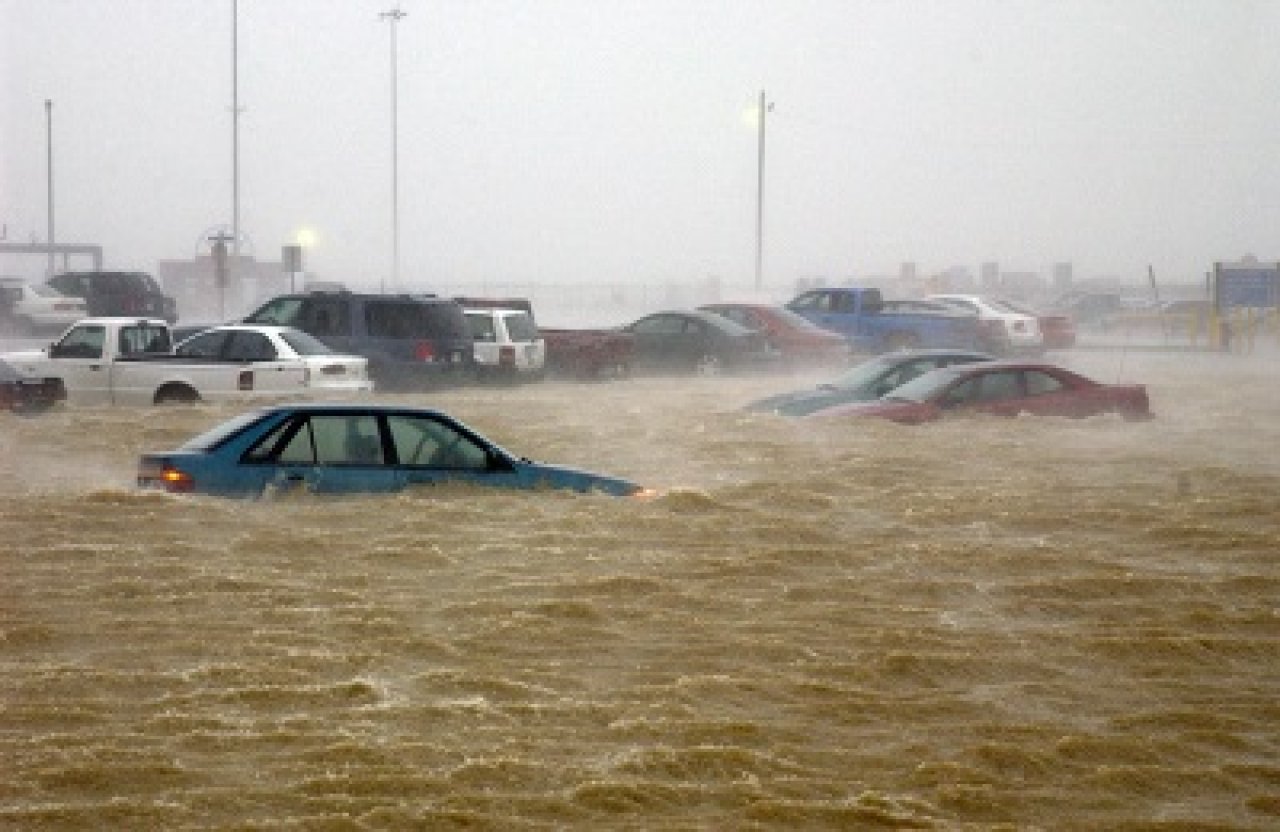 Signs of engine damage and what to do when a car engine took in water ...